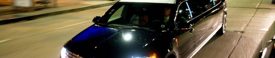 Lincoln Ultra Stretch Limousine | Limousine Livery | Limo Livery